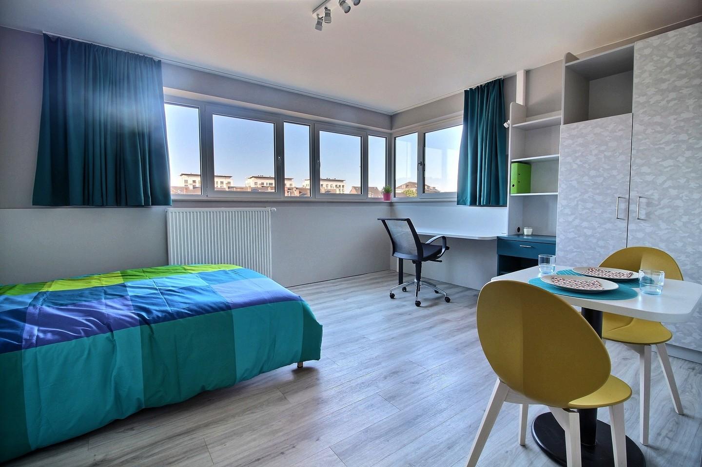 Studio 40 m² Boulevard Henri Simonet in Anderlecht